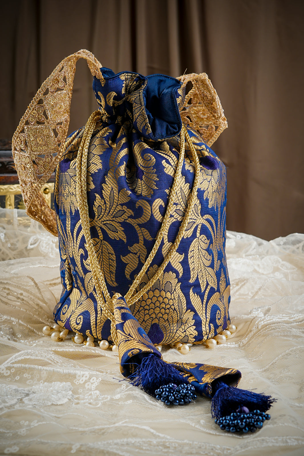 Potlis – Totapari