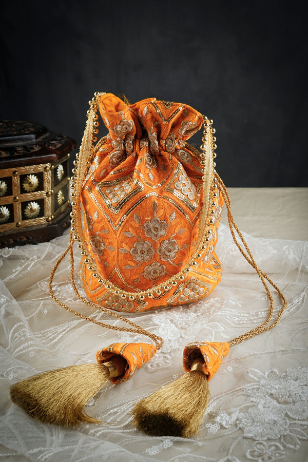 Potlis – Totapari