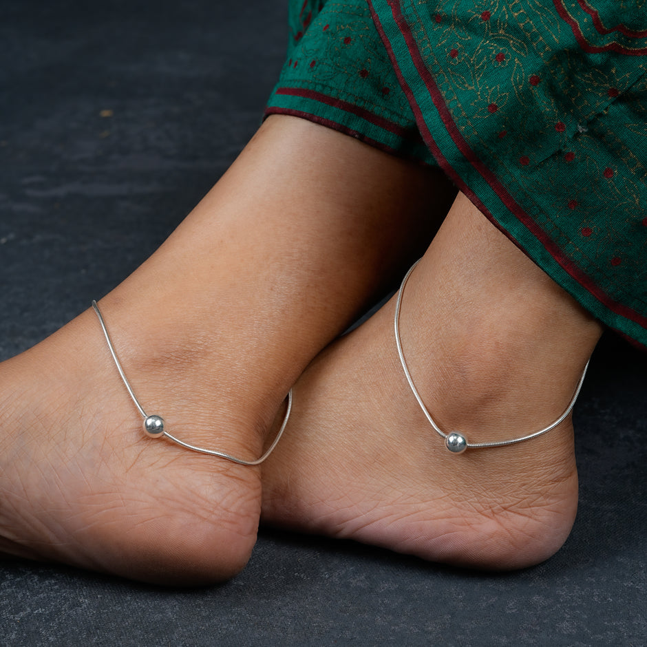 Buy Online Anklets for Women & Girls – Totapari