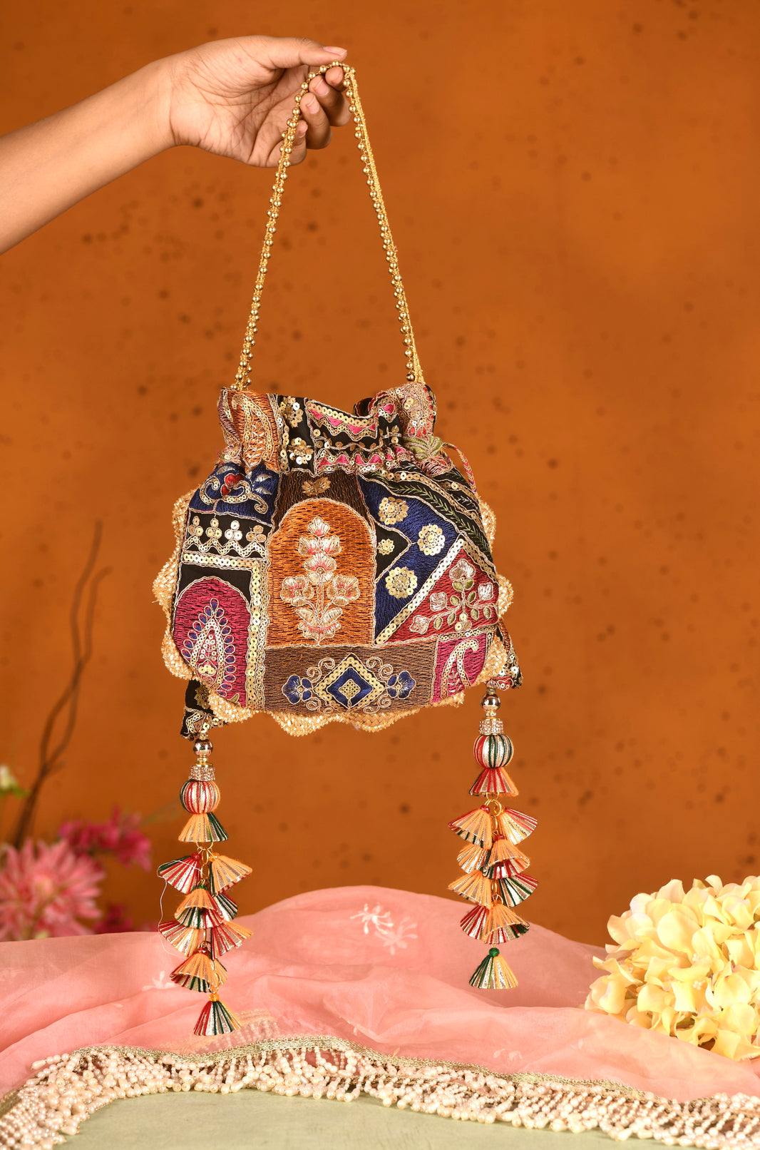 Potlis – Totapari