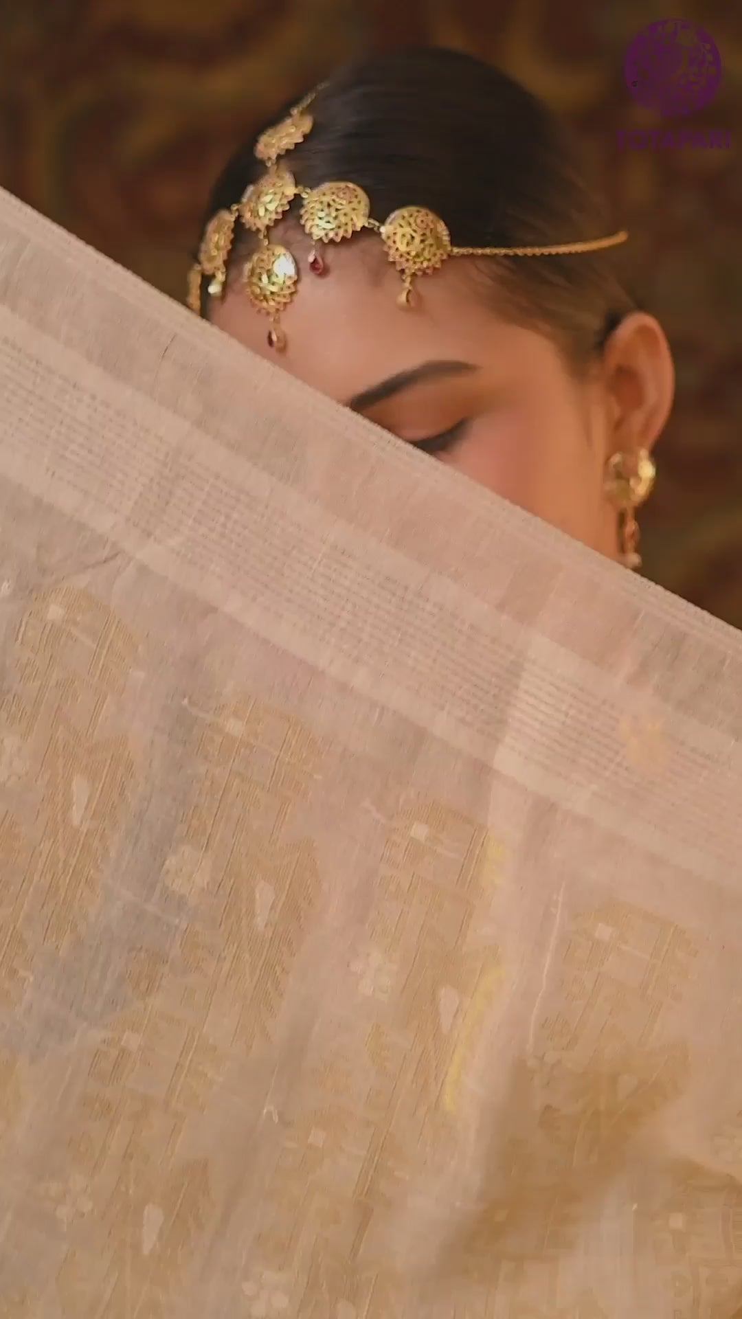 Dazzling Radiance: Shabnam Set By Totapari Jewellery