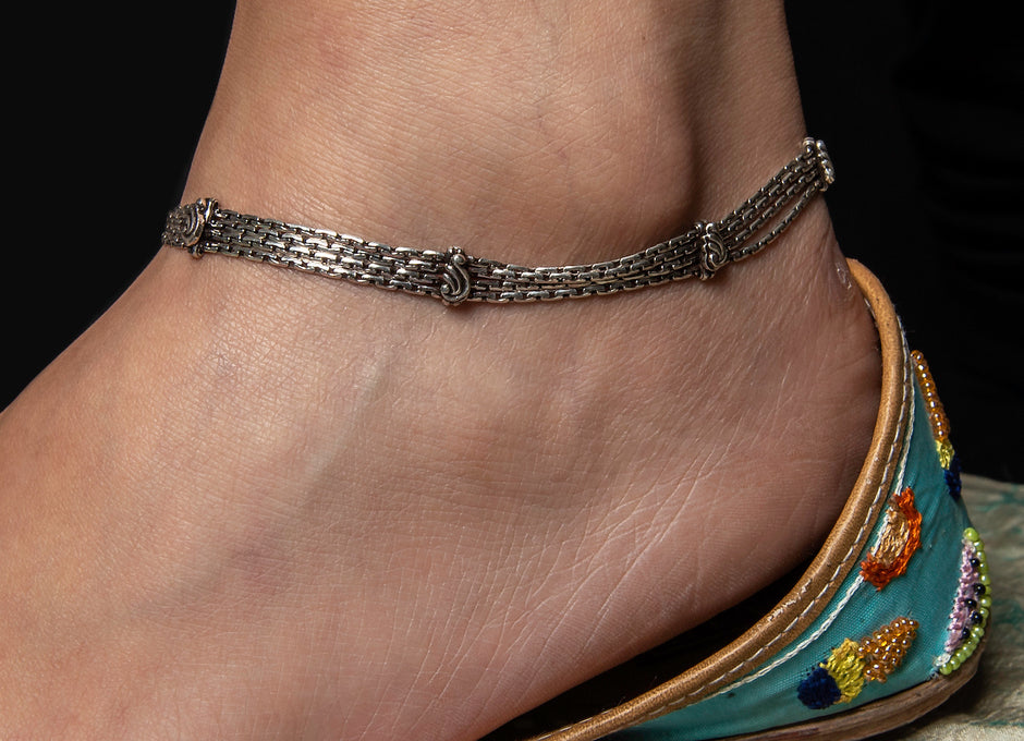 Buy Online Anklets for Women & Girls – Totapari